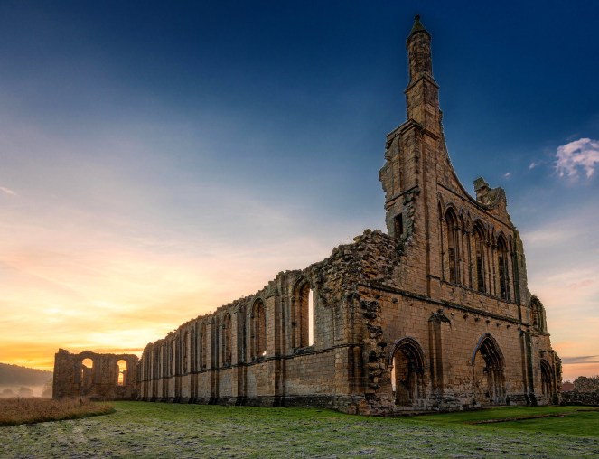 5 Most Beautiful Medieval Abbeys in the UK to Visit! – CastlesandTurrets